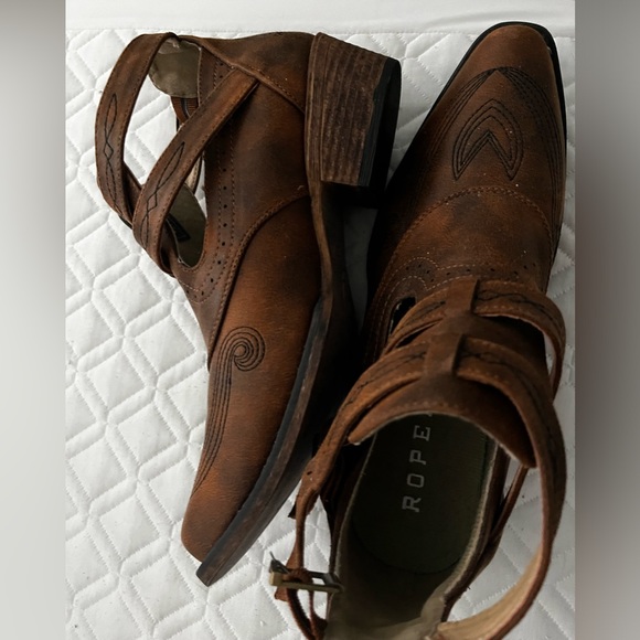 Roper | Shoes | Brand New Size 1 Roper Willa Vintage Leather Ankle ...